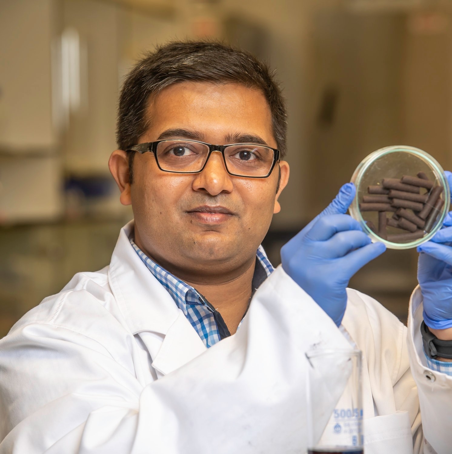 Meet the Indian-origin biotechnologist turning food waste into fuel in ...