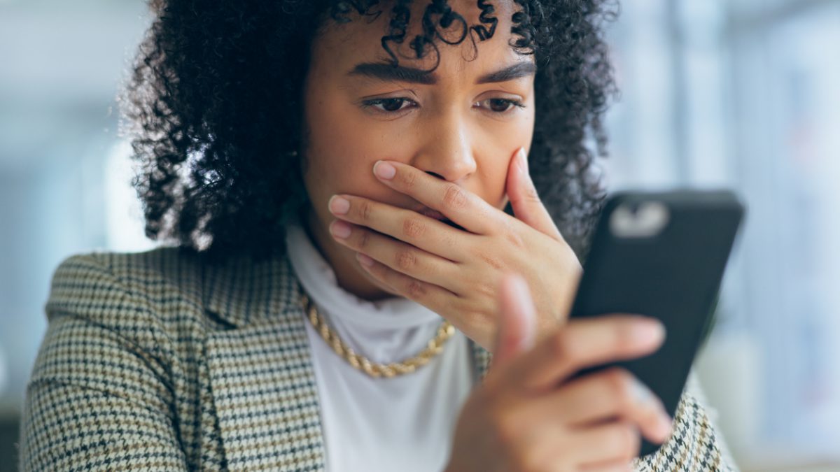 Melbourne man charged over mobile number porting scam - The Australia Today