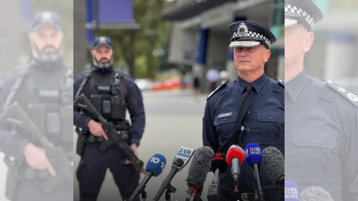 Specialist police with semi-automatic rifles to patrol MCG for Boxing ...