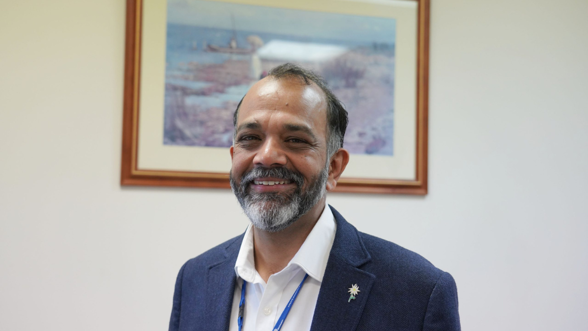 Dr Ravi Bhat named inaugural RANZCP ‘Rural Champion’ for dedication to ...